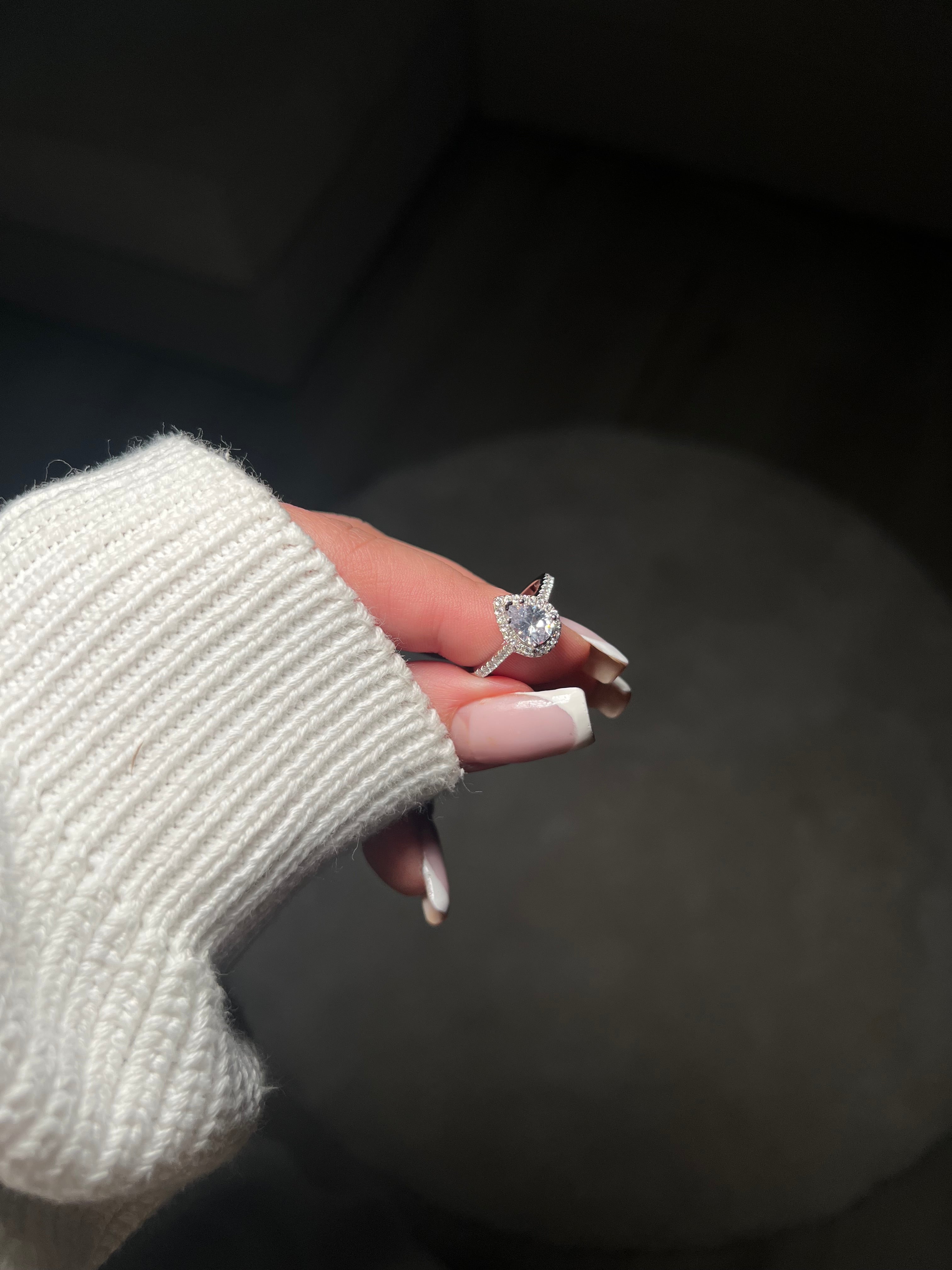 Zoya Ring – Sparklyna.com